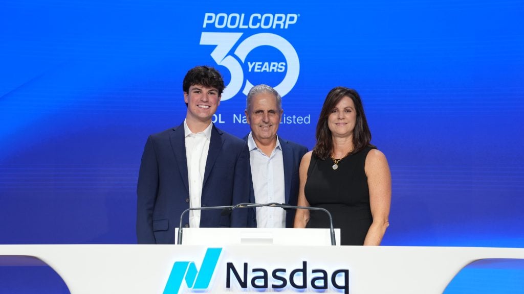 POOL CORPORATION ANNOUNCES THE RETIREMENT OF KENNETH G. ST. ROMAIN AND ...